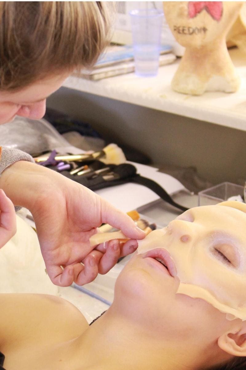 What is Life Casting Makeup? - A Complete Guide for 2025